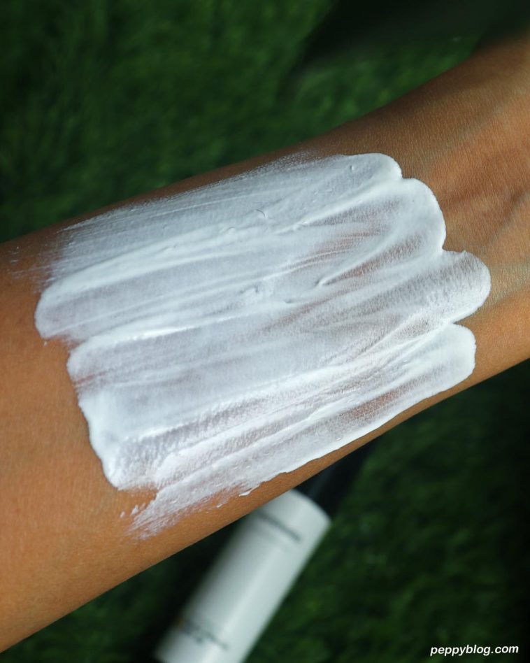 Minimalist Multi Vitamin Sunscreen Review | SPF 50 PA ++++ - Peppy Blog
