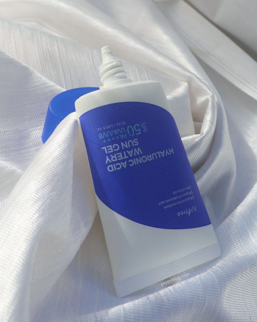 ISNTREE Hyaluronic Acid Watery Sun Gel Review | SPF 50 PA++++ - Peppy Blog